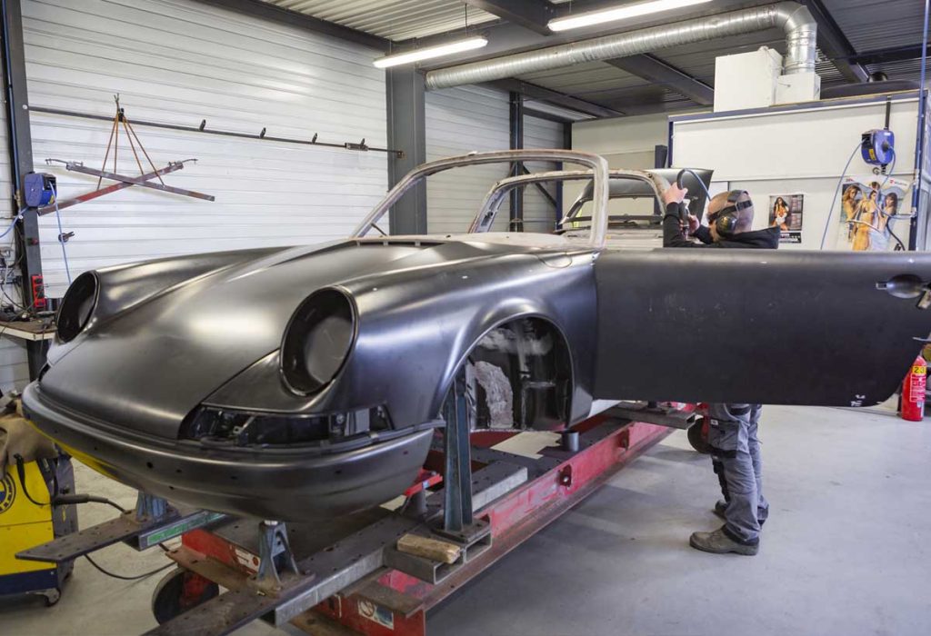 Atelier restauration carrosserie voiture collection | Atelier Gobin